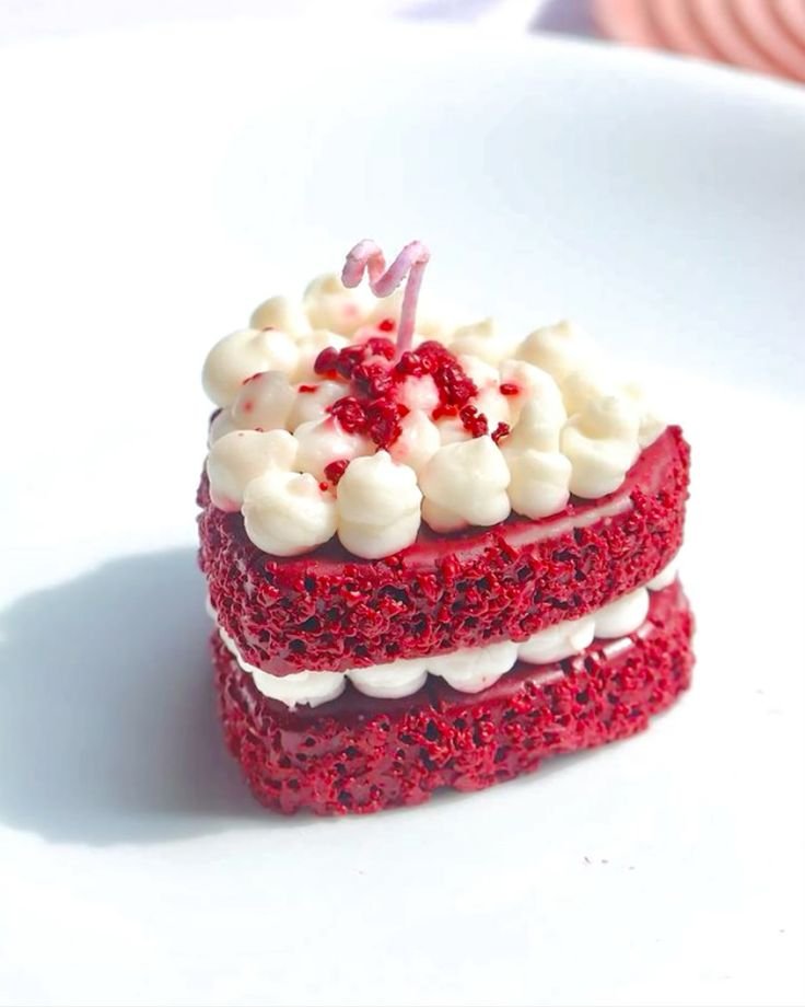 Red Velvet Romance Candle – Craftypy World